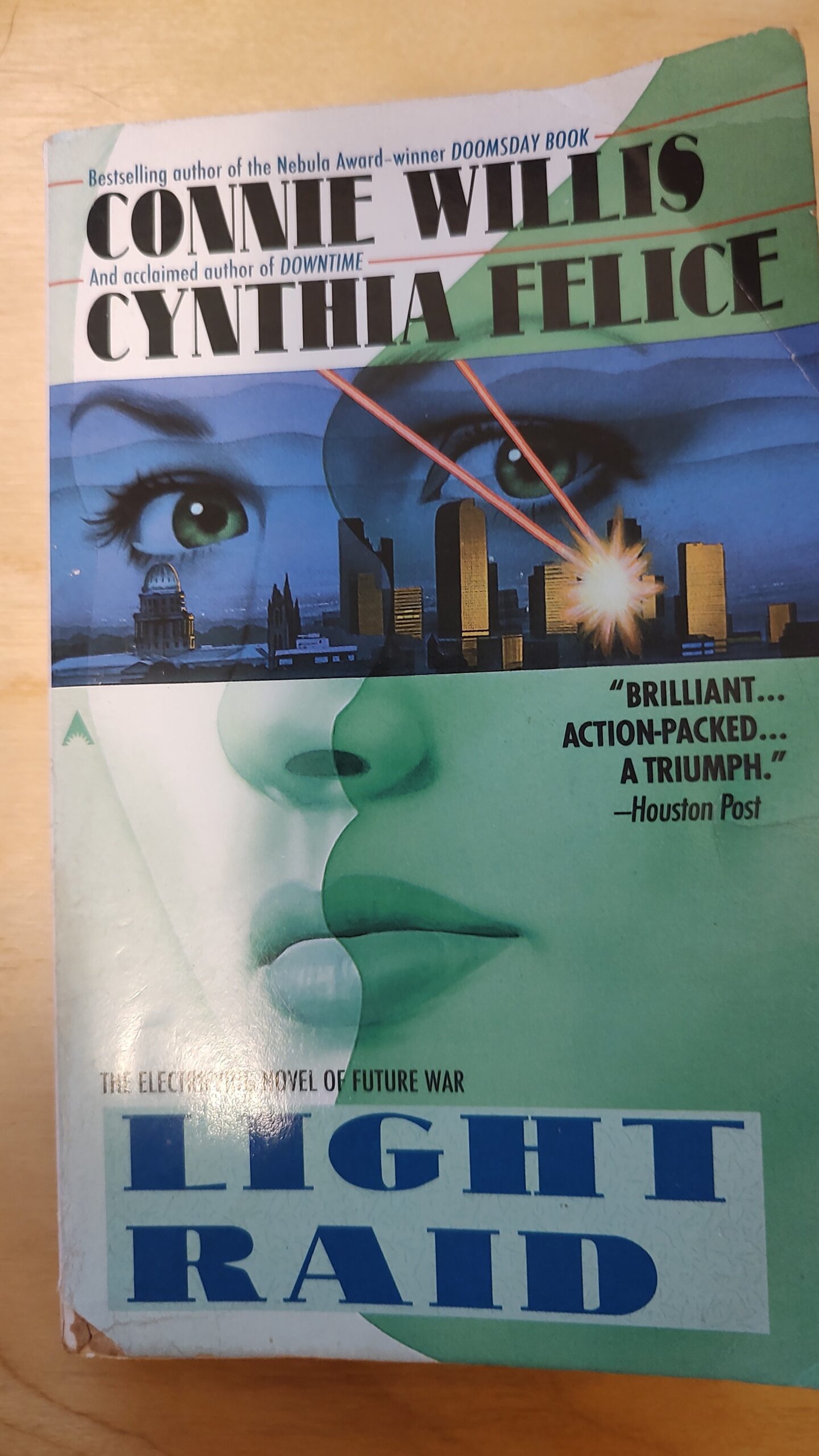 Matt's Reviews: Light Raid by Connie Willis and Cynthia Felice ...