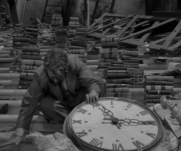 The Genre Doomsday Clock - Amazing Stories